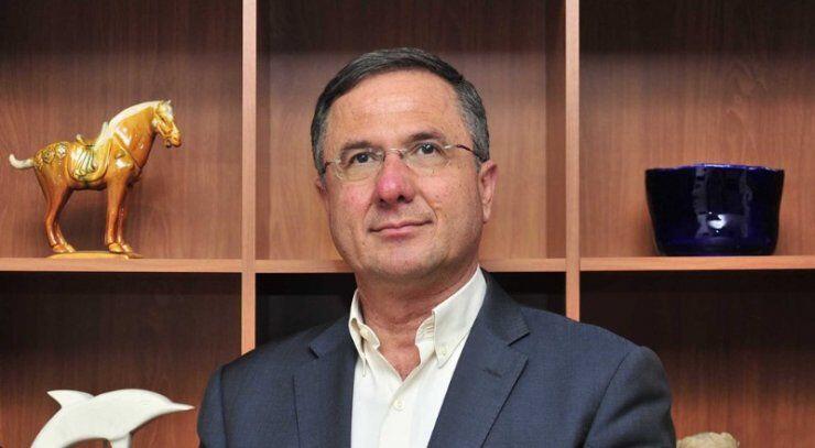 Γιώργος Περδίκης: Ανακοίνωσε τον γάμο του γιου του με ένα πρωτότυπο ...