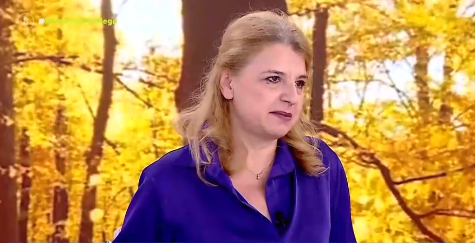 Η Ελληνίδα δημοσιογράφος που καθηλώθηκε στο κρεβάτι μετά από ατύχημα ...