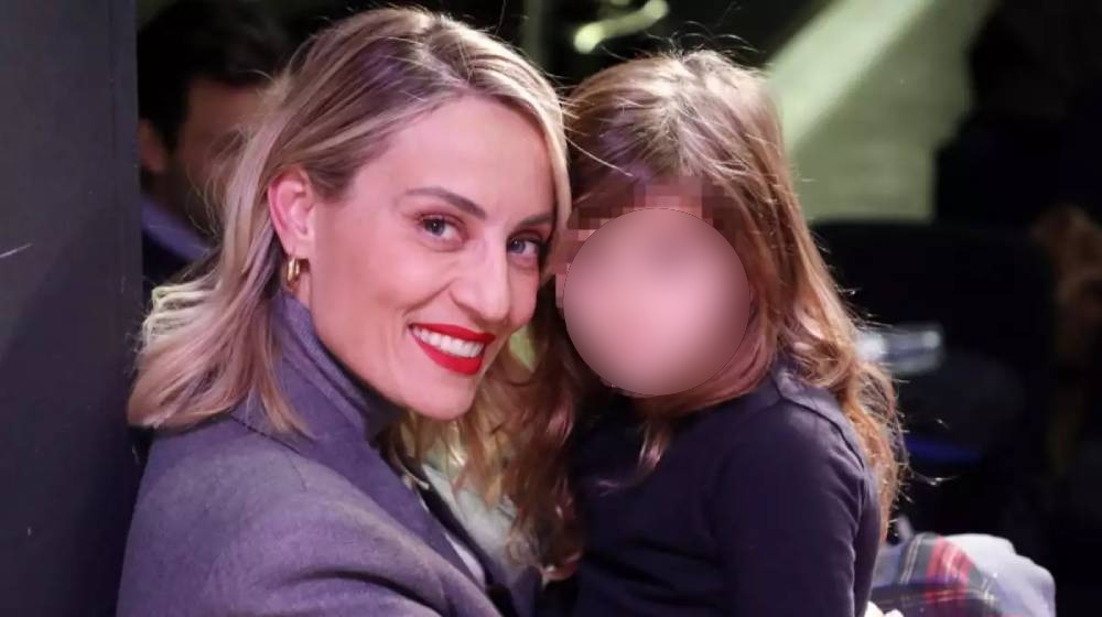 Ελεονώρα Μελέτη: Η 7χρονη κόρη της απαγγέλει στα αγγλικά και ...