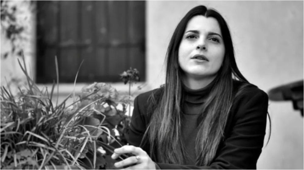 Αντωνία Χαραλάμπους: Το γλυκό φιλί και η αγκαλιά που χάρισε στον γιο ...