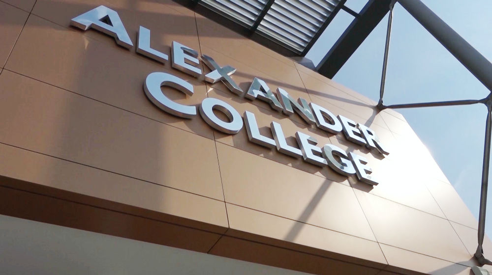 Με εξ αποστάσεως μαθήματα συνεχίζει το χειμερινό εξάμηνο το Alexander ...